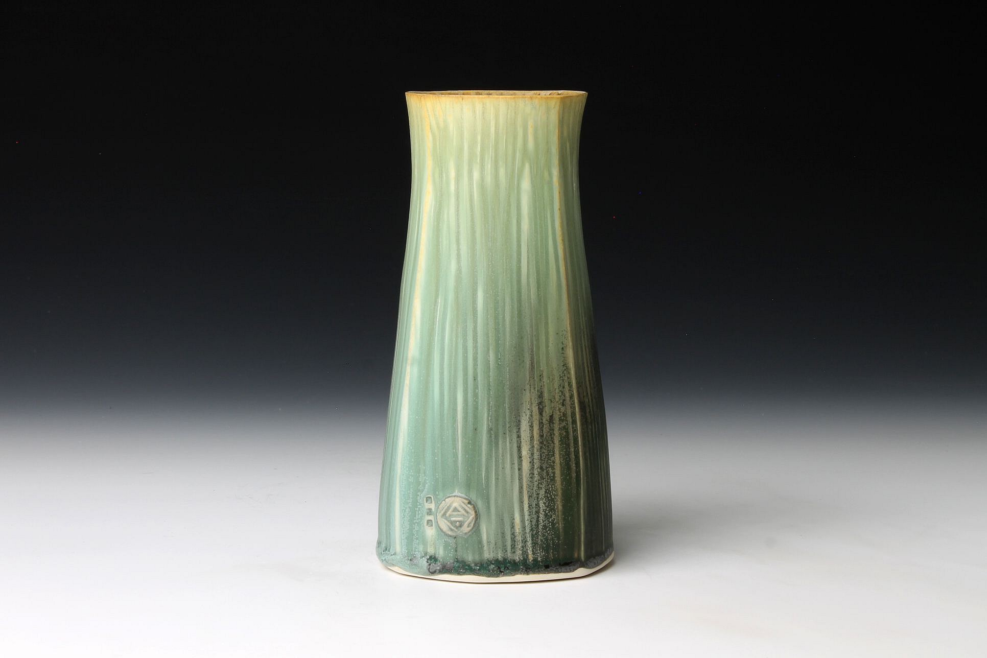 Nick DeVries | Shorter Square Green Vase | 2022 | The Art Spirit Gallery Nick DeVries | Shorter Square Green Vase | 2022 | The Art Spirit Gallery